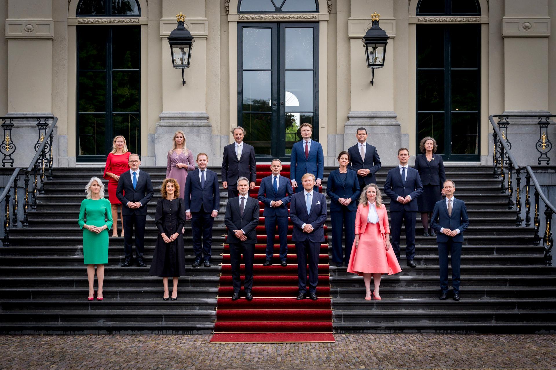 The Schoof Cabinet has fallen: PVV ministers resign - NL Host Nation ...